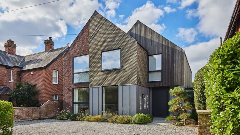 Contemporary self-build replaces an inefficient 1980s home – craft your ...